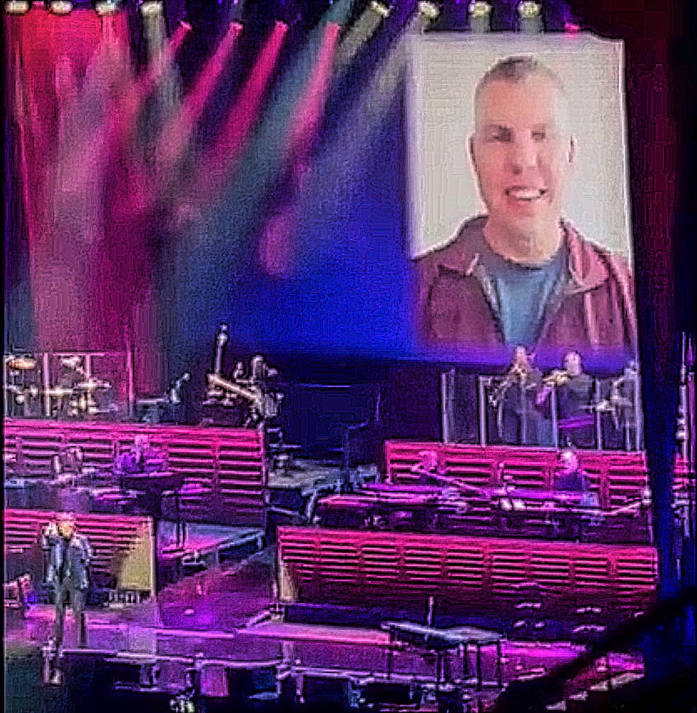 West Seattle High School music teacher awarded $10,000 by the Manilow ...